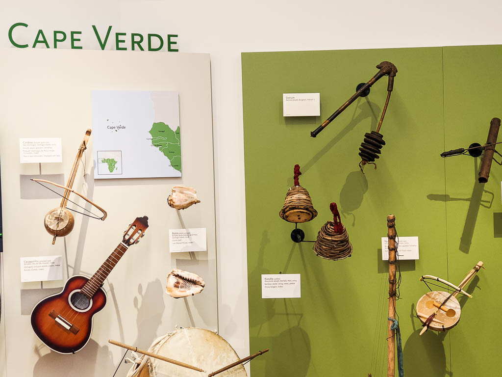 A Rainy Day: “Did you see the Octobass?” | Lobsters on the Loose